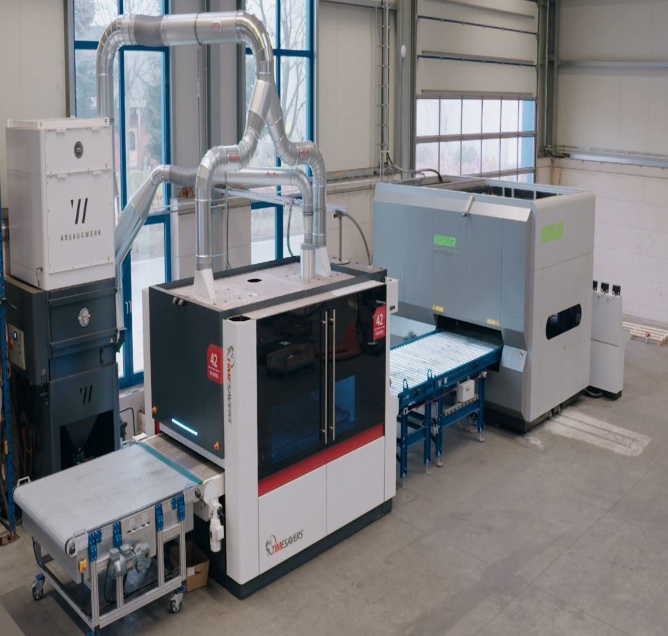 Deburring and part levelling machine in a single line at Suer ...
